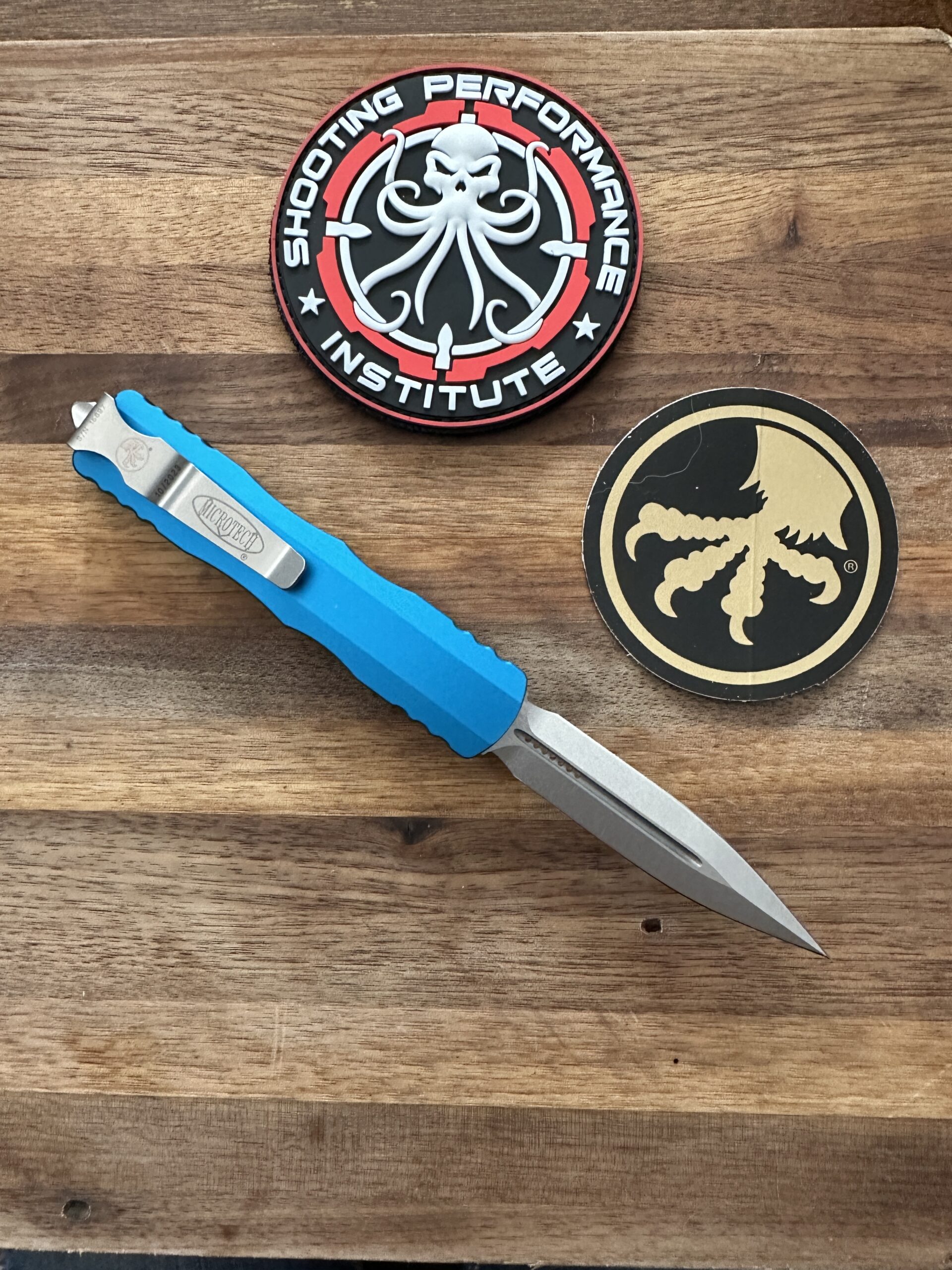 Microtech Dirac D/E Blue Stonewash Standard 225-10 BL – Firearms ...